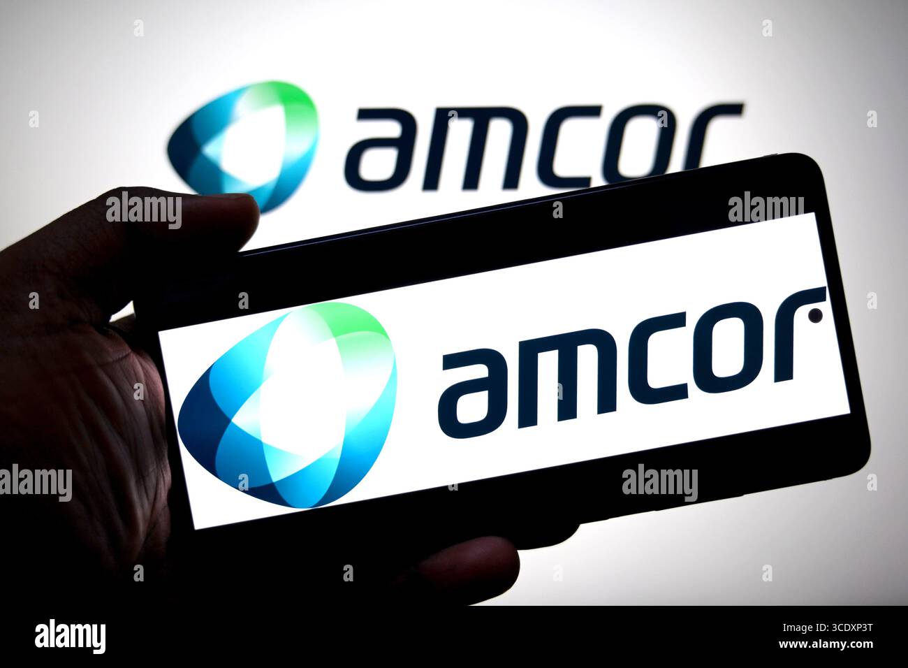 Amcor logo hi-res stock photography and images - Alamy