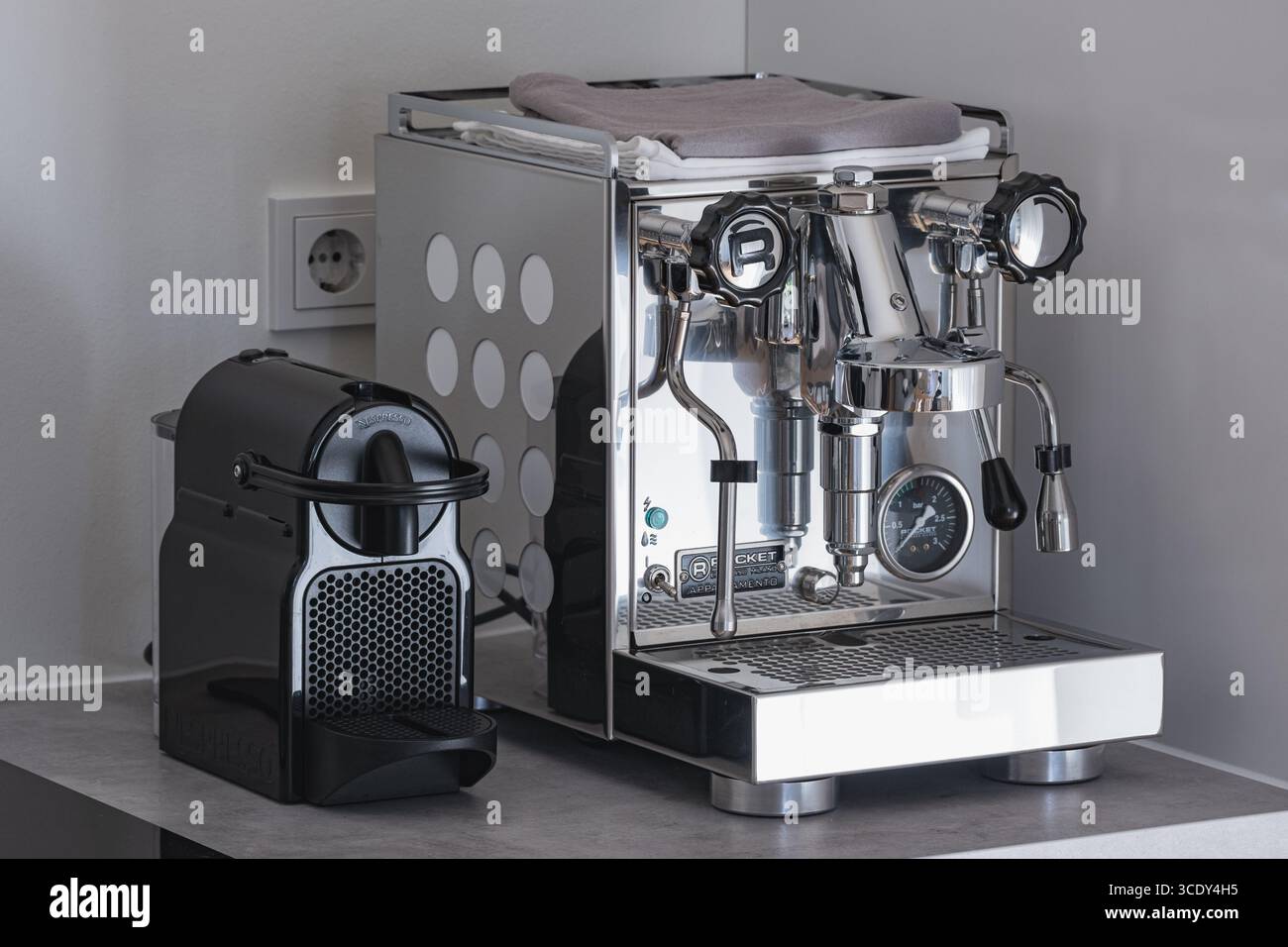 Modern espresso machines on hi-res stock photography and images - Alamy