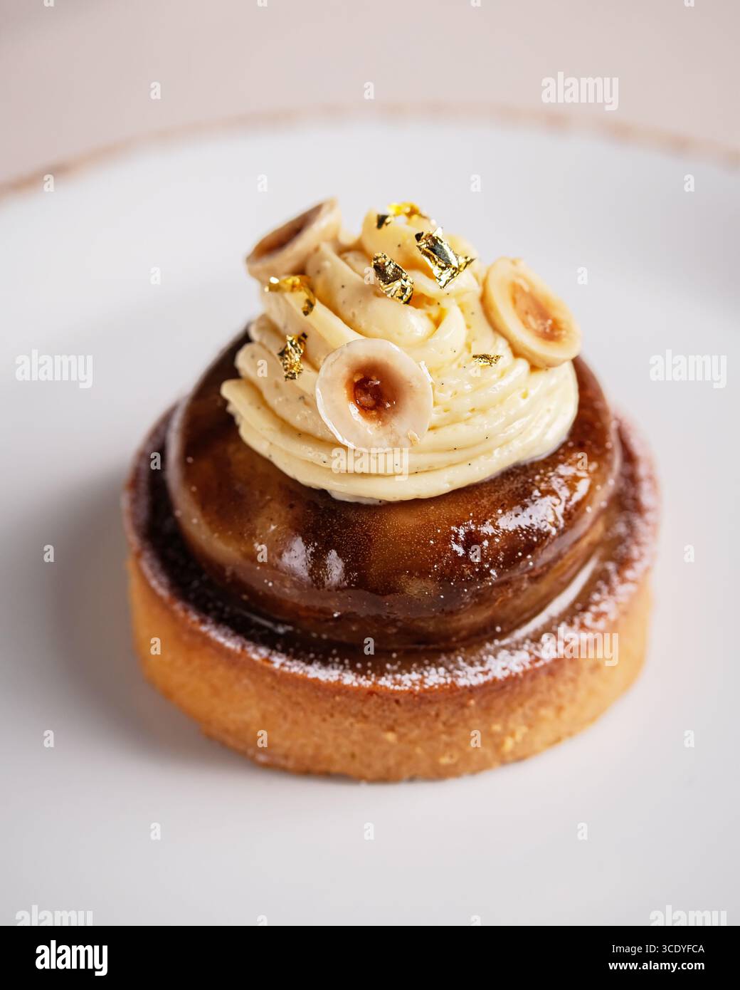 Heavenly hazelnut chocolate cake hi-res stock photography and images ...