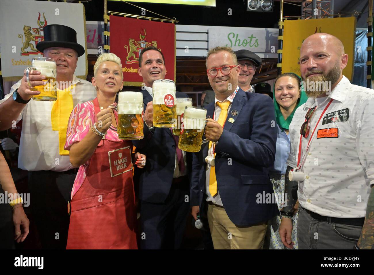 727. Stoppelmarkt Eroeffnung mitSilvia Maria Breher MdB CDU ...