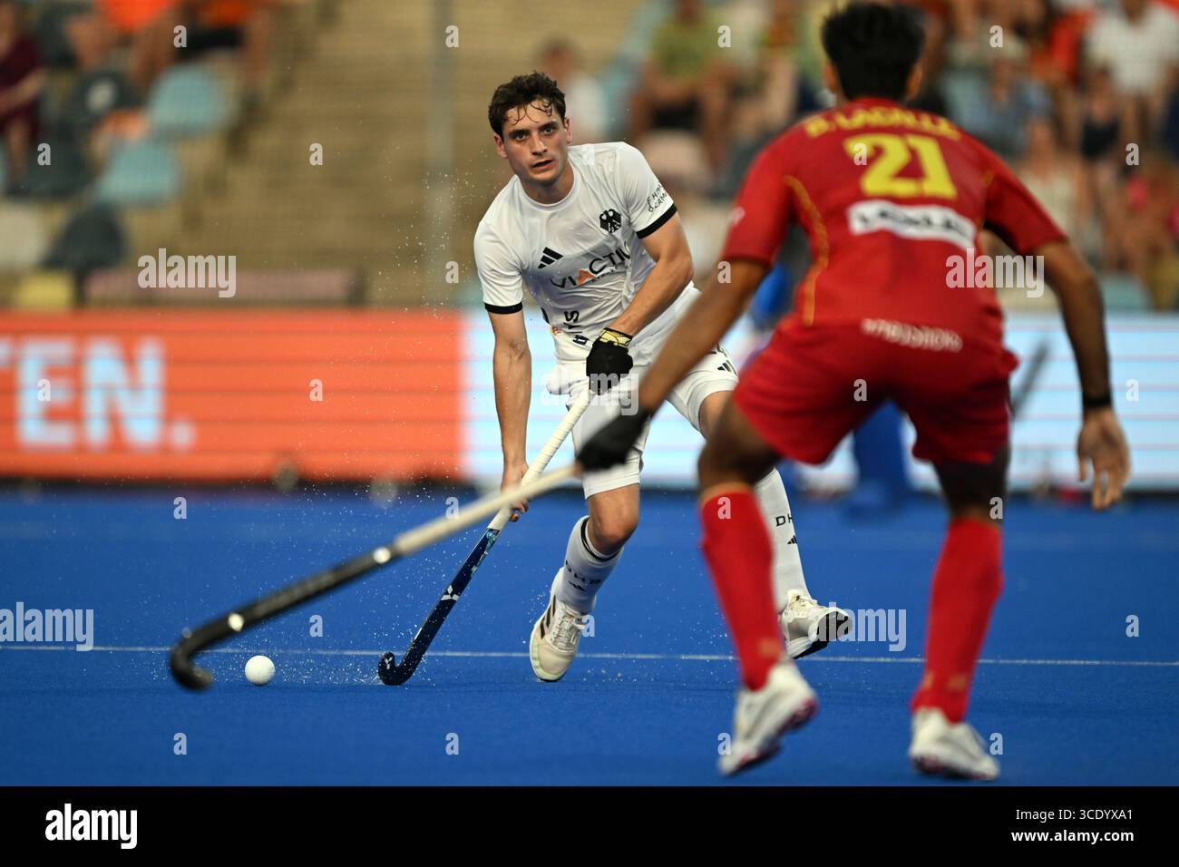 14 August 2025, North Rhine-Westphalia, Mönchengladbach: Field hockey ...
