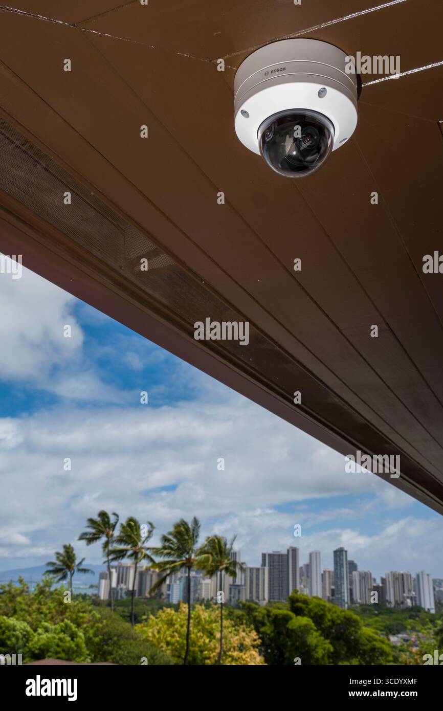 Bosch Flexidome IP Starlight 8000i security camera mounted on house ...