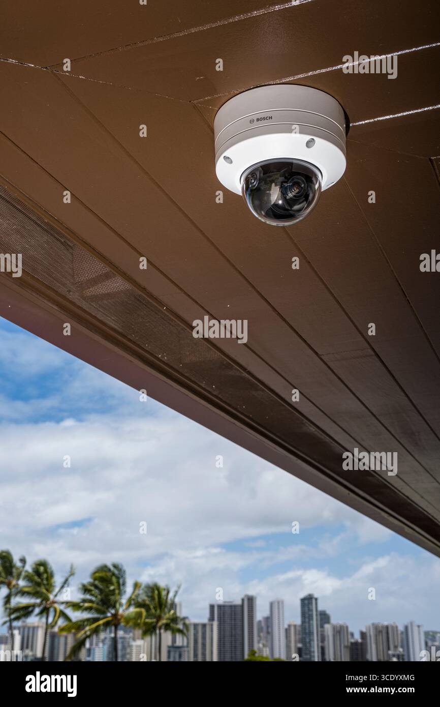 Bosch Flexidome IP Starlight 8000i security camera mounted on house ...