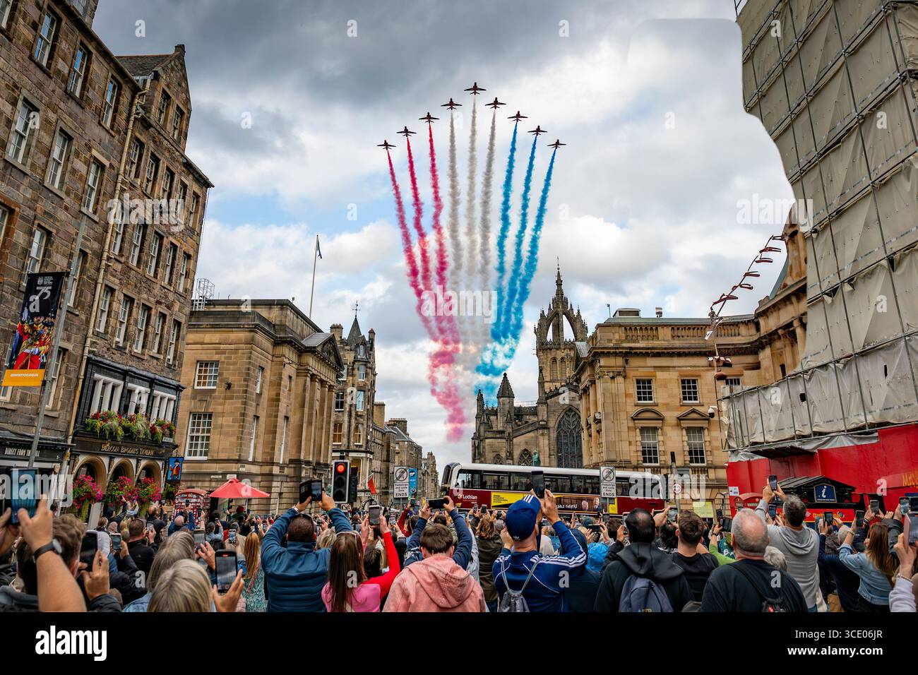 Edinburgh, Scotland. Sat 9 July 2025. The Royal Air Force’s Red Arrows ...