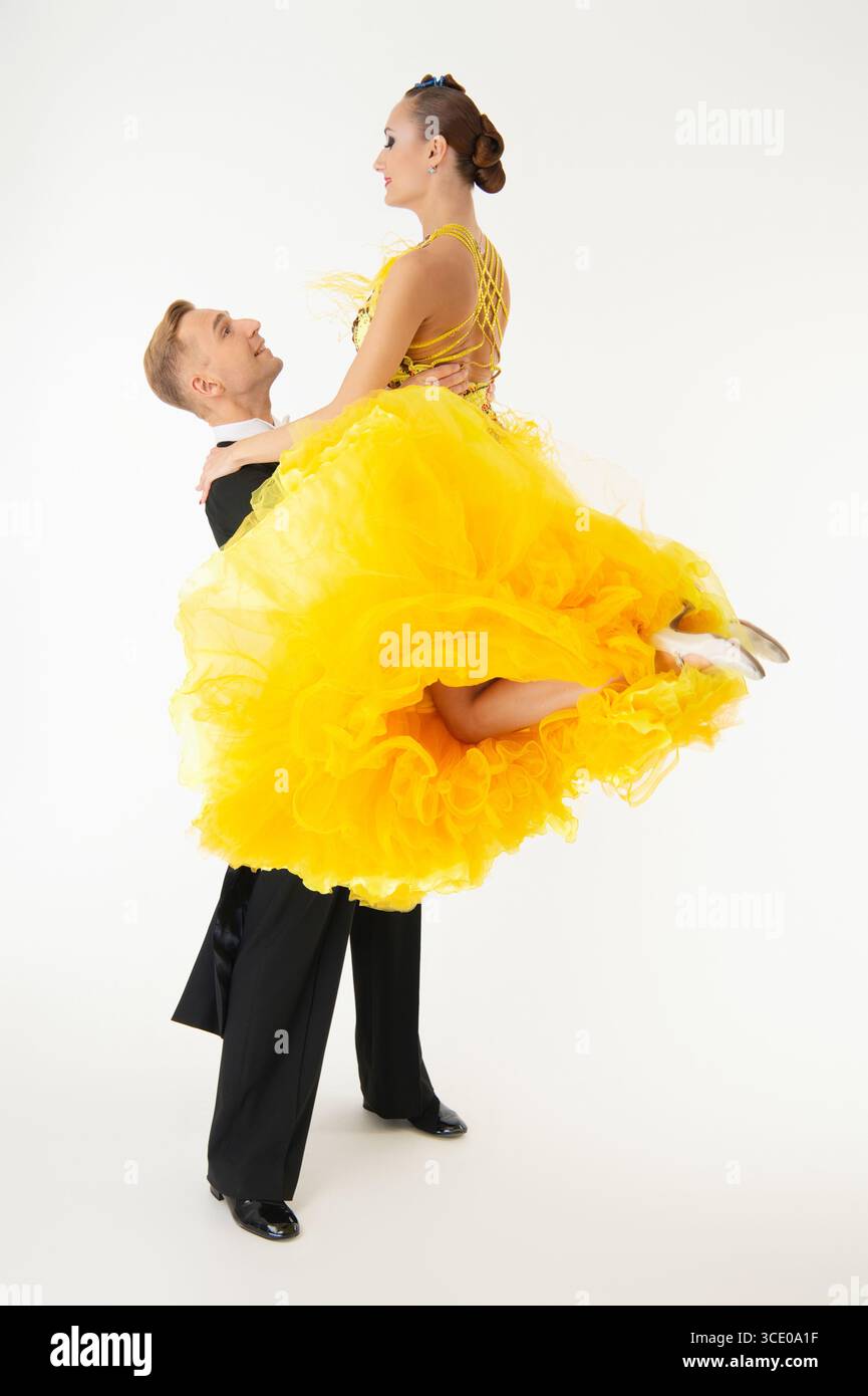 Couple dancing waltz. Ballroom dancer couple. Dancing waltz couple ...