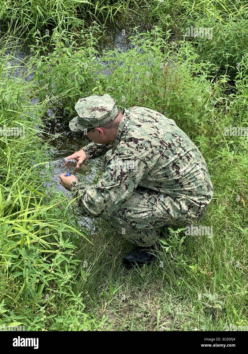 NAMRU-6 Microbiologist Embarks with Peruvian Navy Vessel along the ...