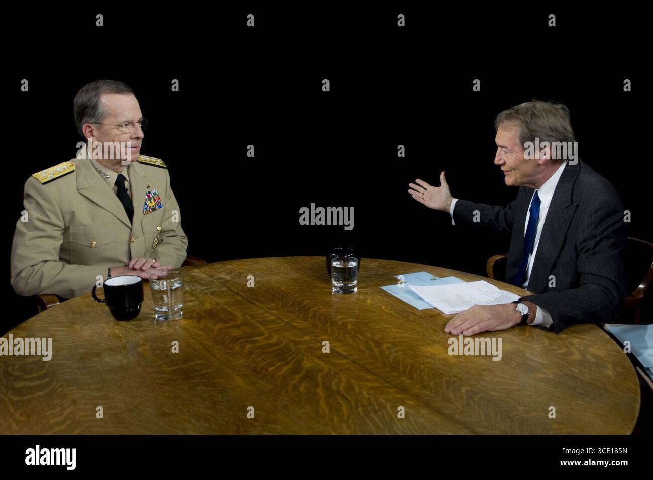 Bloomberg charlie rose hi-res stock photography and images - Alamy