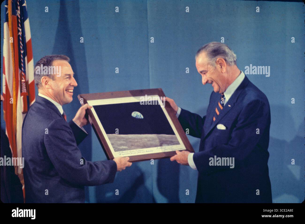 1969 christmas white house hi-res stock photography and images - Alamy