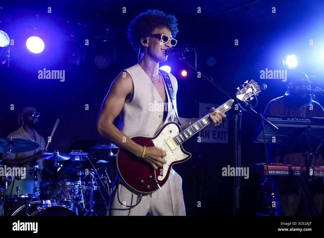 TAZ (aka Brandon Niederauer) performs at the Mercury Lounge on Thursday ...