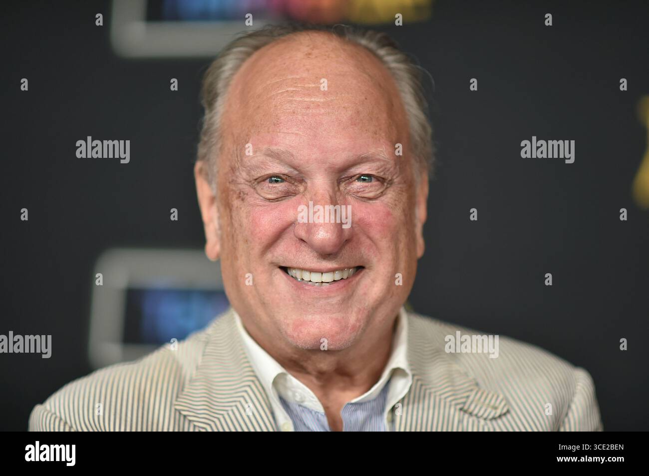 Douglas Urbanski arrives at the Televerse panel for "Breaking Story ...