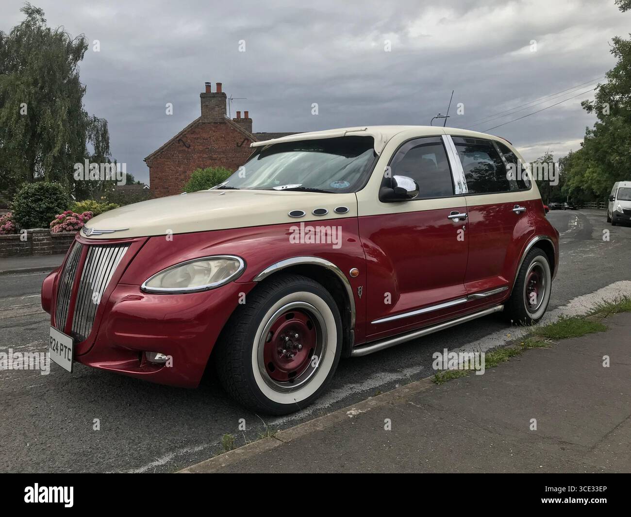 Pt cruiser hi-res stock photography and images - Alamy