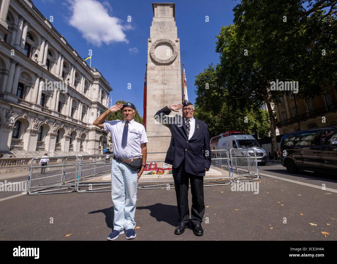 London, UK. 15th Aug, 2025. Peter Torre(Left) from 120 Squadron Hendon ...