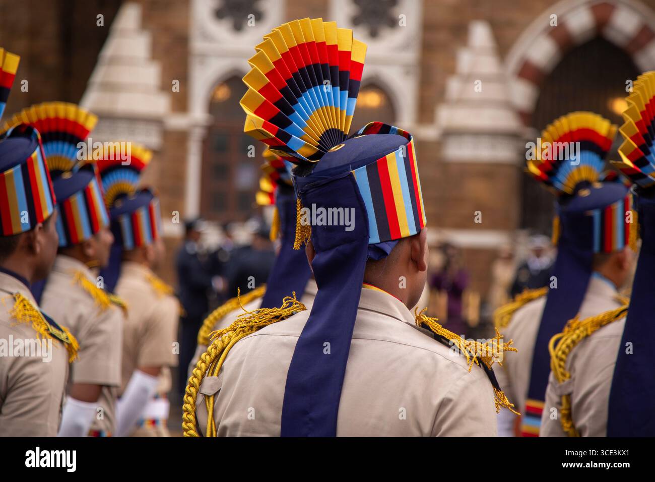 15th Aug, 2025. MUMBAI, INDIA - BMC security personnel and Mumbai Fire ...