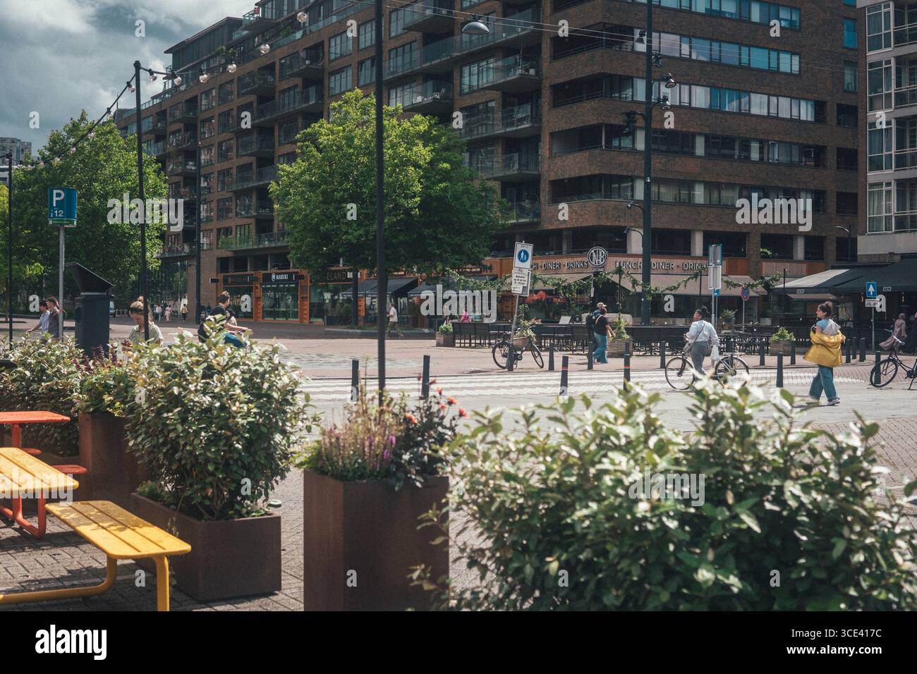 Rotterdam street culture hi-res stock photography and images - Alamy