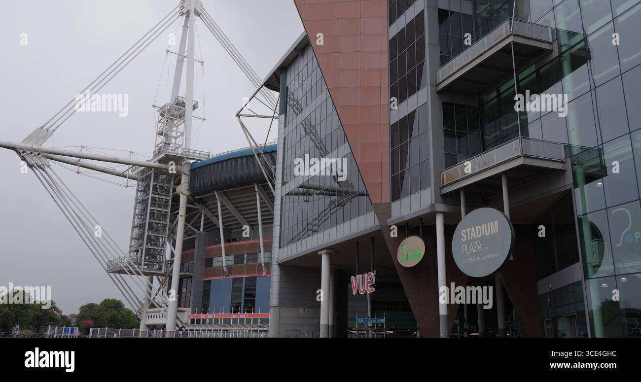 Cardiff uk august 2025 modern hi-res stock photography and images - Alamy