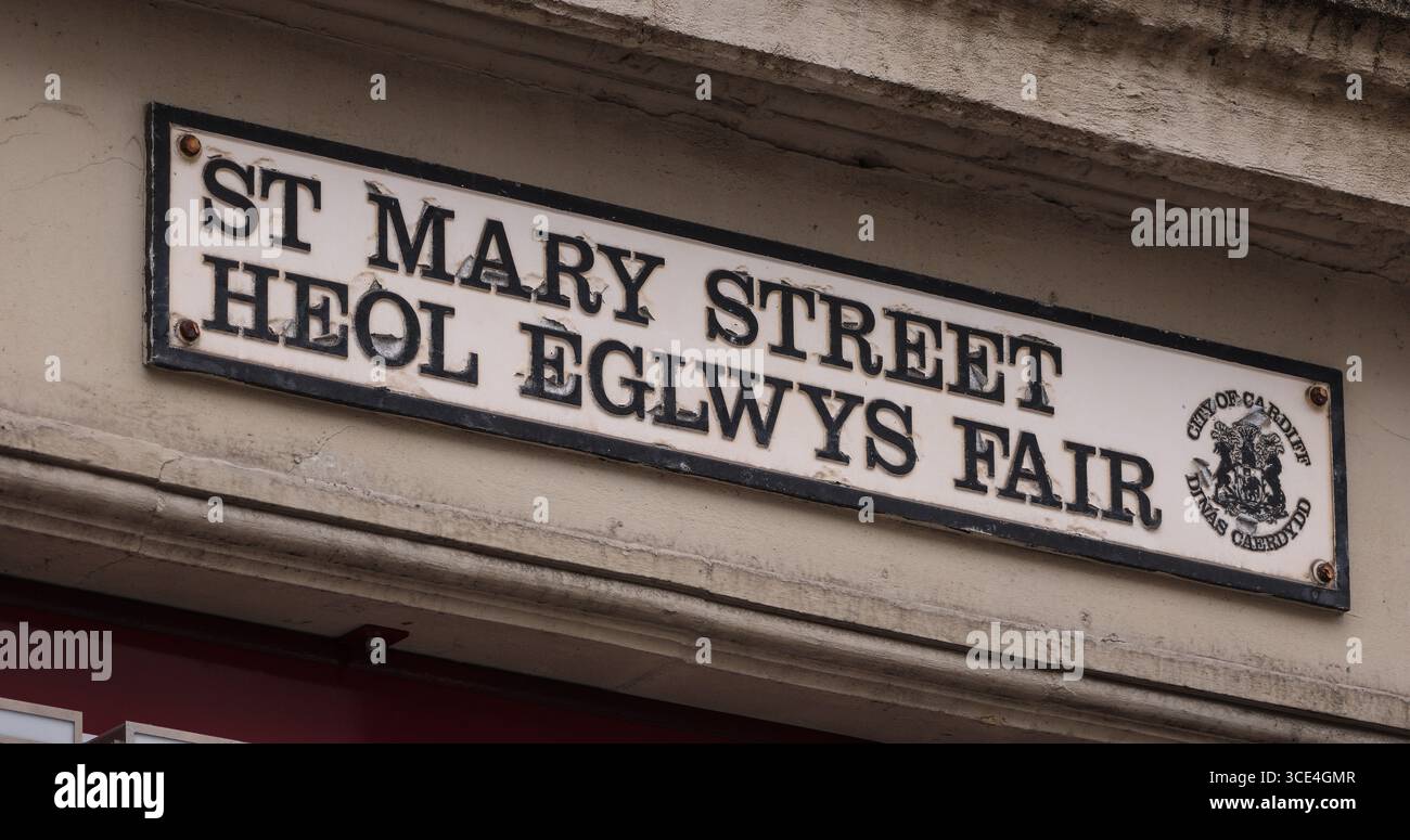 Cardiff uk august 2025 weathered hi-res stock photography and images ...