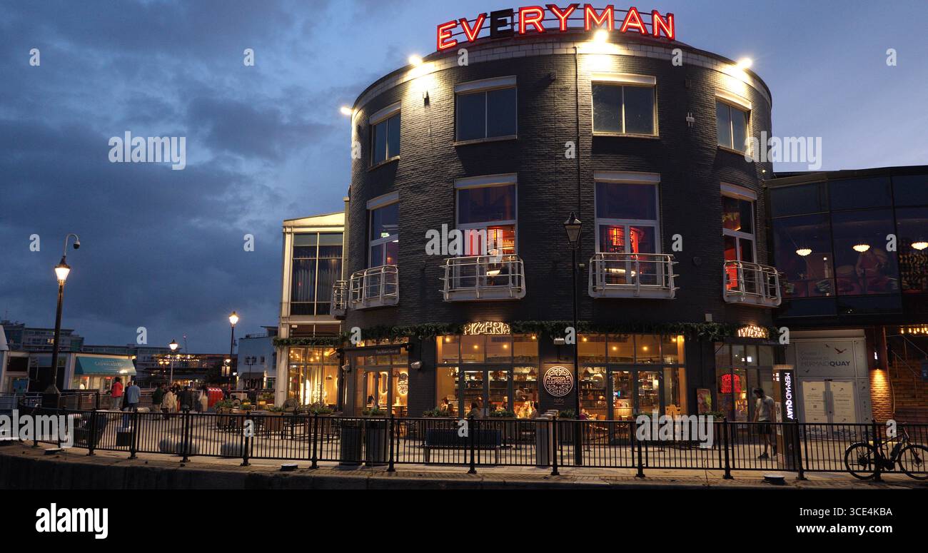 Cardiff uk august 2025 everyman hi-res stock photography and images - Alamy