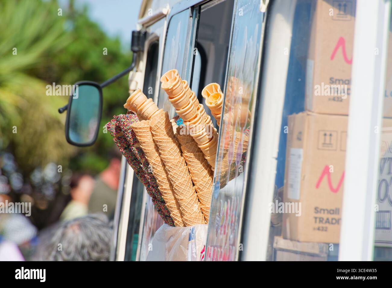 99 ice cream van hi-res stock photography and images - Alamy