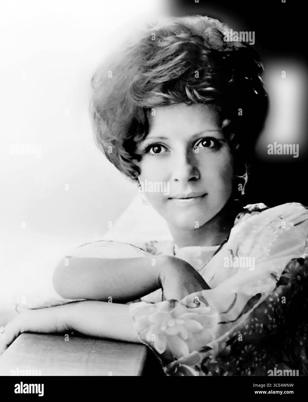 Brenda lee portrait hi-res stock photography and images - Alamy