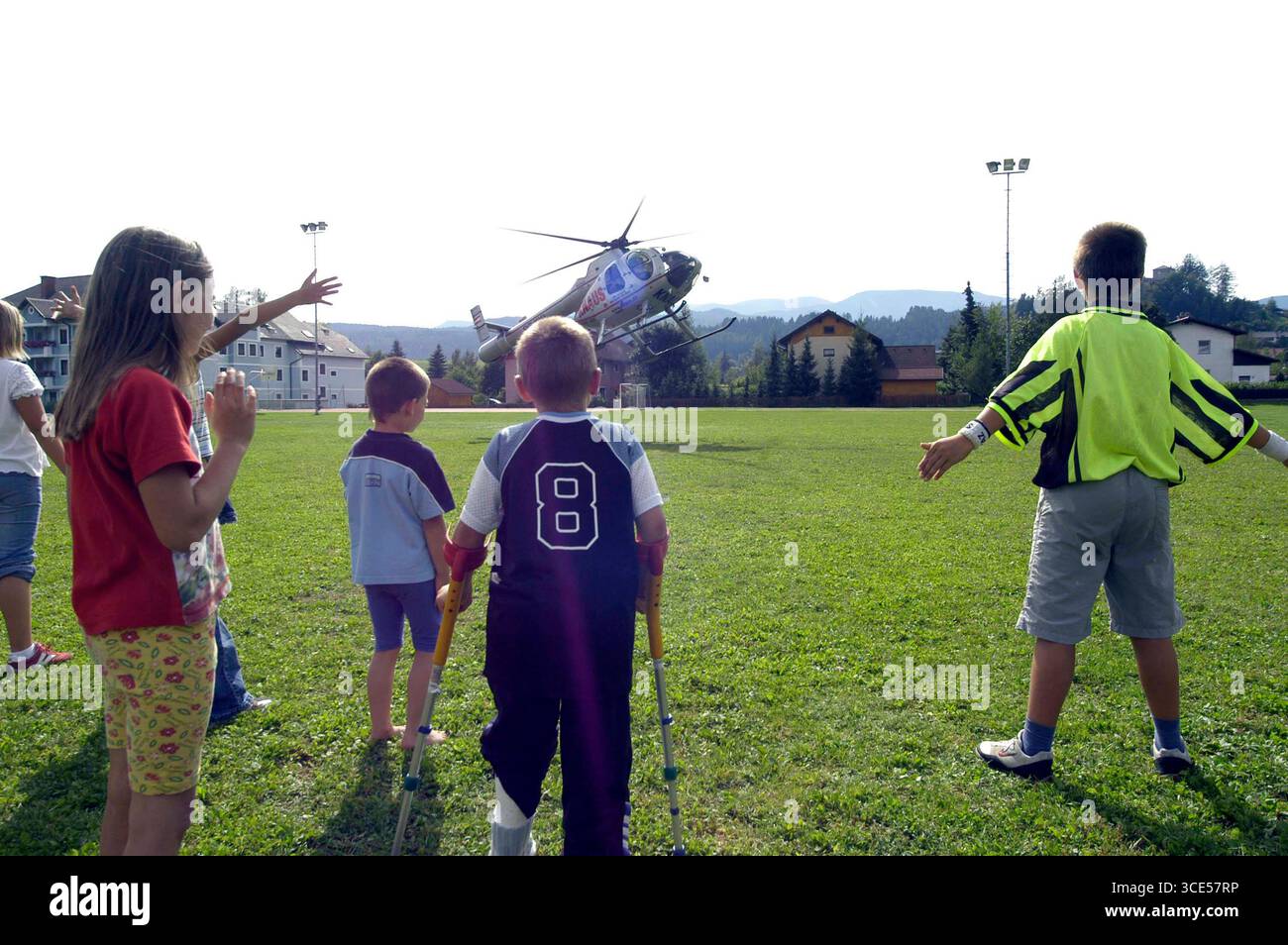the outlanding with a helicopter, the landing outside an airfield ...