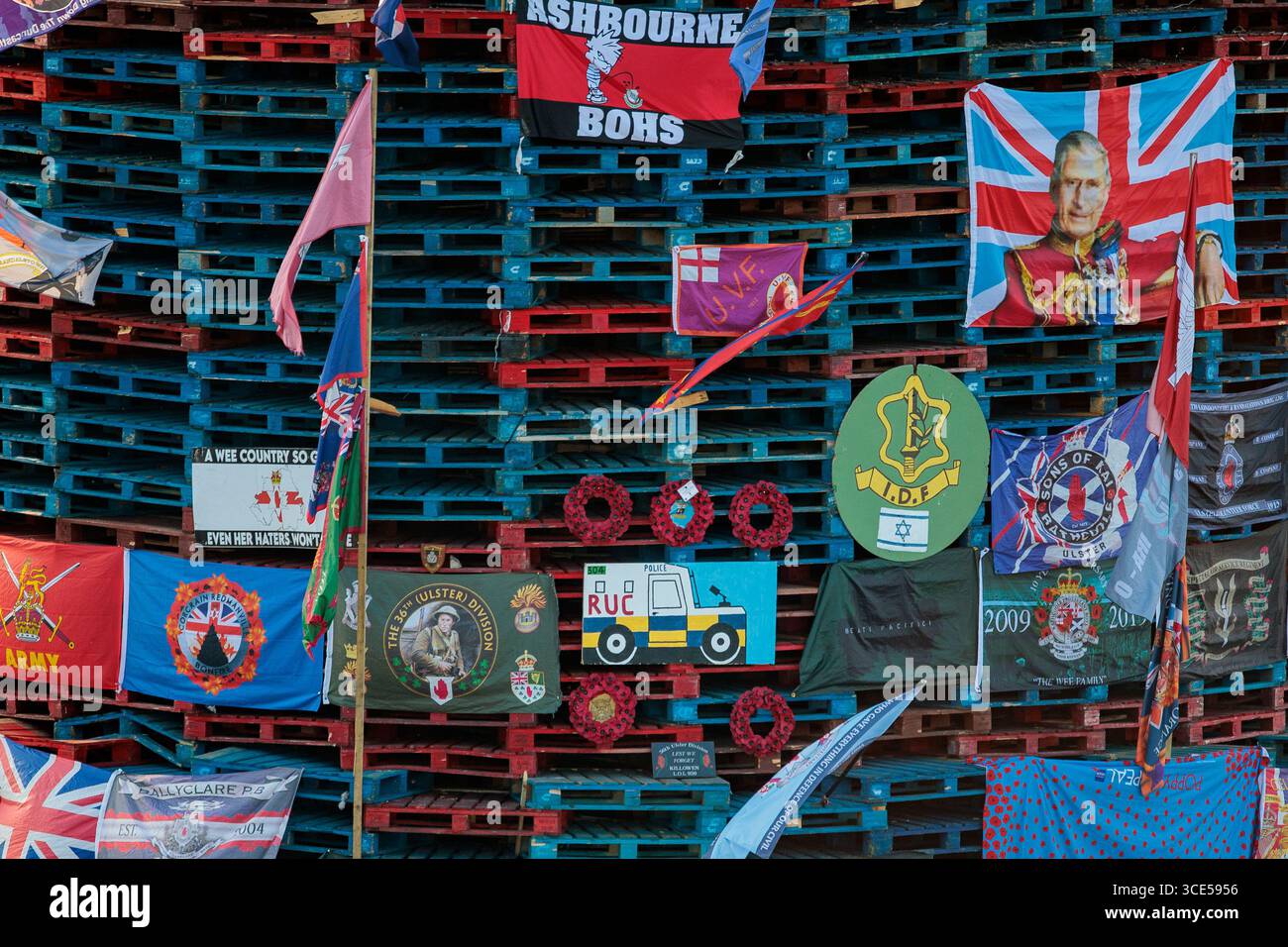 Unlit Bonfire in Meenan Square, in the bogside area of Derry City, Co ...