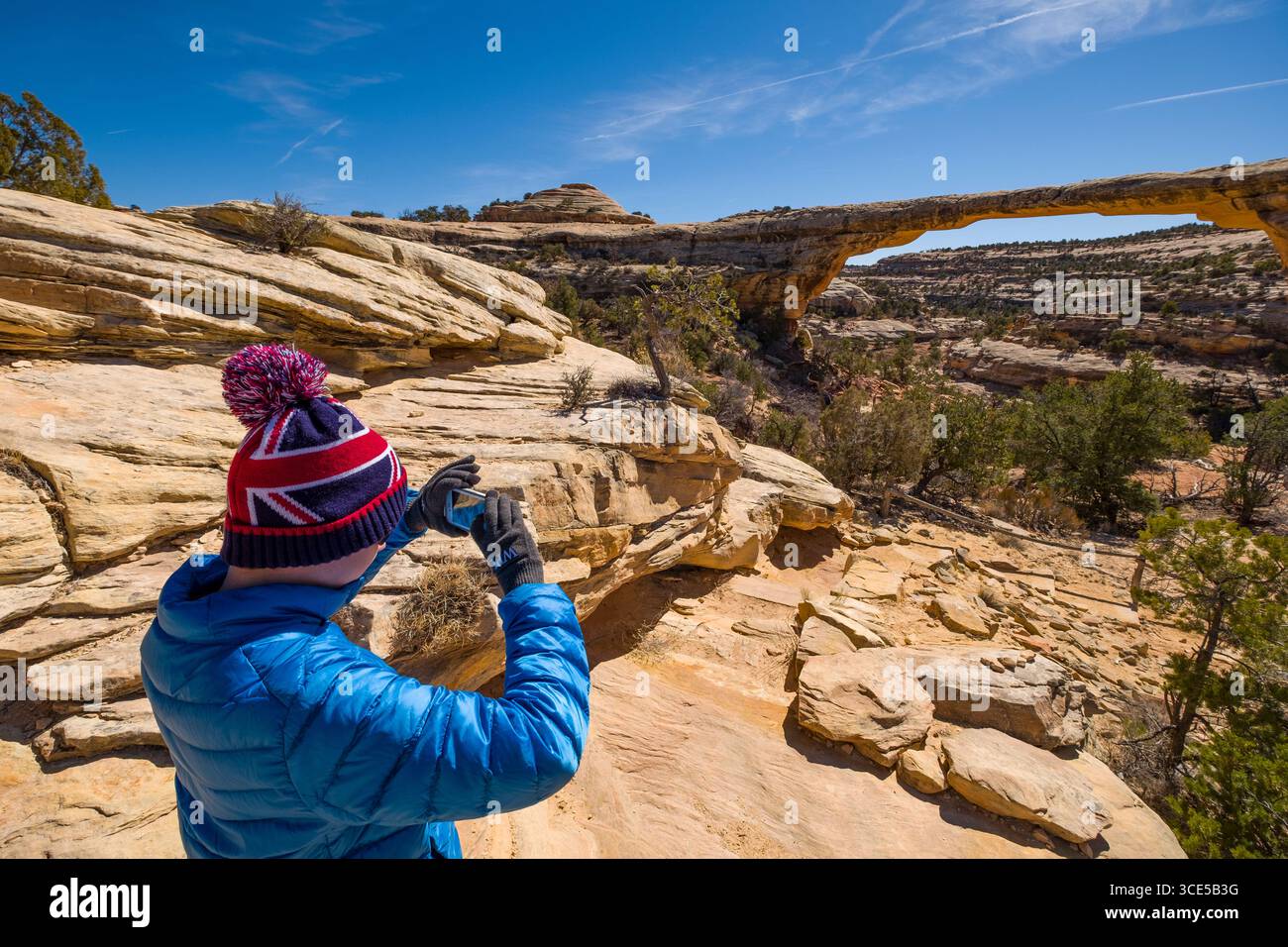 Man canyon bridge photographing landscape hi-res stock photography and ...