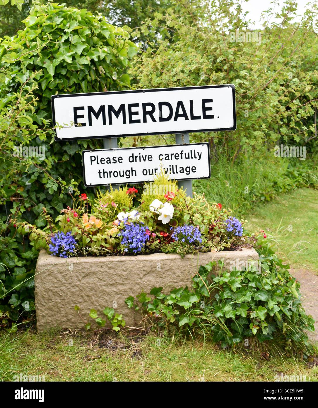 Emmerdale Village Behind The Scenes Tour (Leeds, West Yorkshire Stock ...
