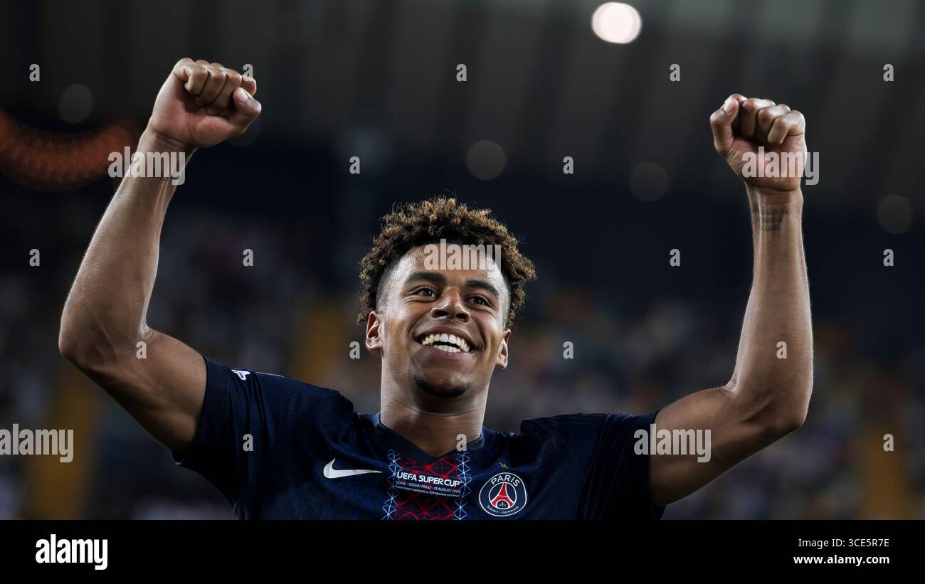 Desire Doue of Paris Saint-Germain FC celebrates following the final ...
