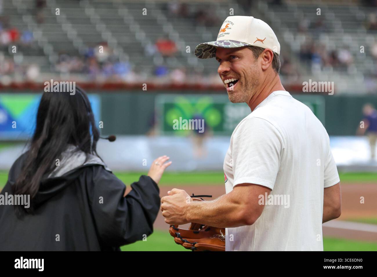 August 15th, 2025: Musician Dustin Lynch looks on before a baseball ...