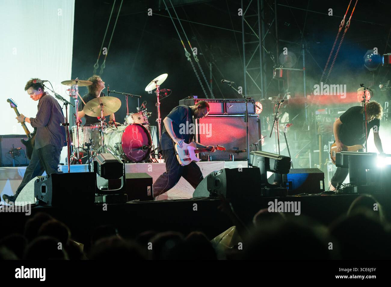 WUNDERHORSE, CONCERT, 2025: Jacob Slater singer of the band Wunderhorse ...