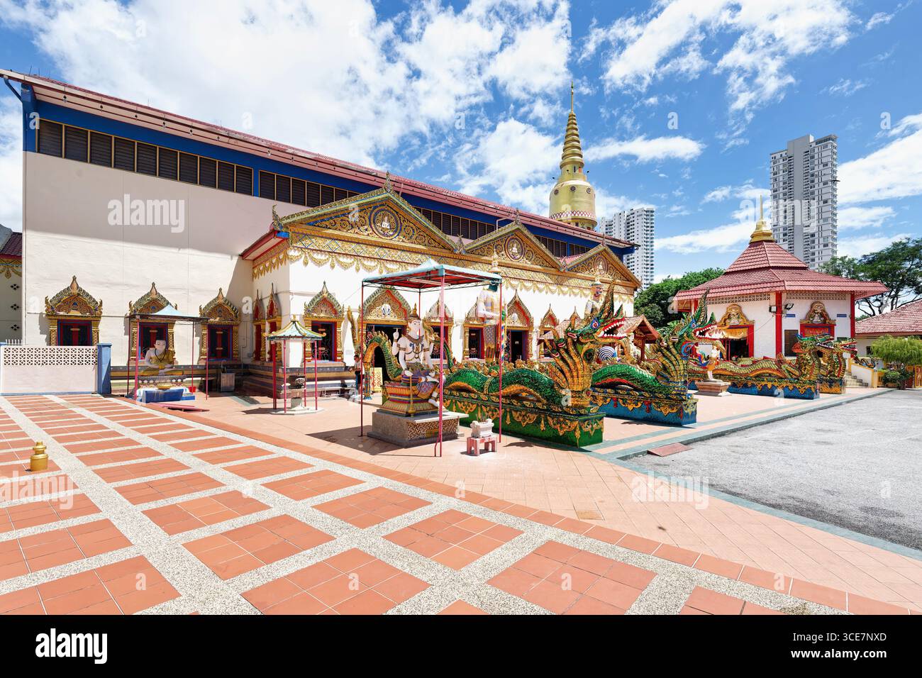 Reclining Buddha Wat Chaiyamangalaram Thai Buddhist Temple, Statue of ...