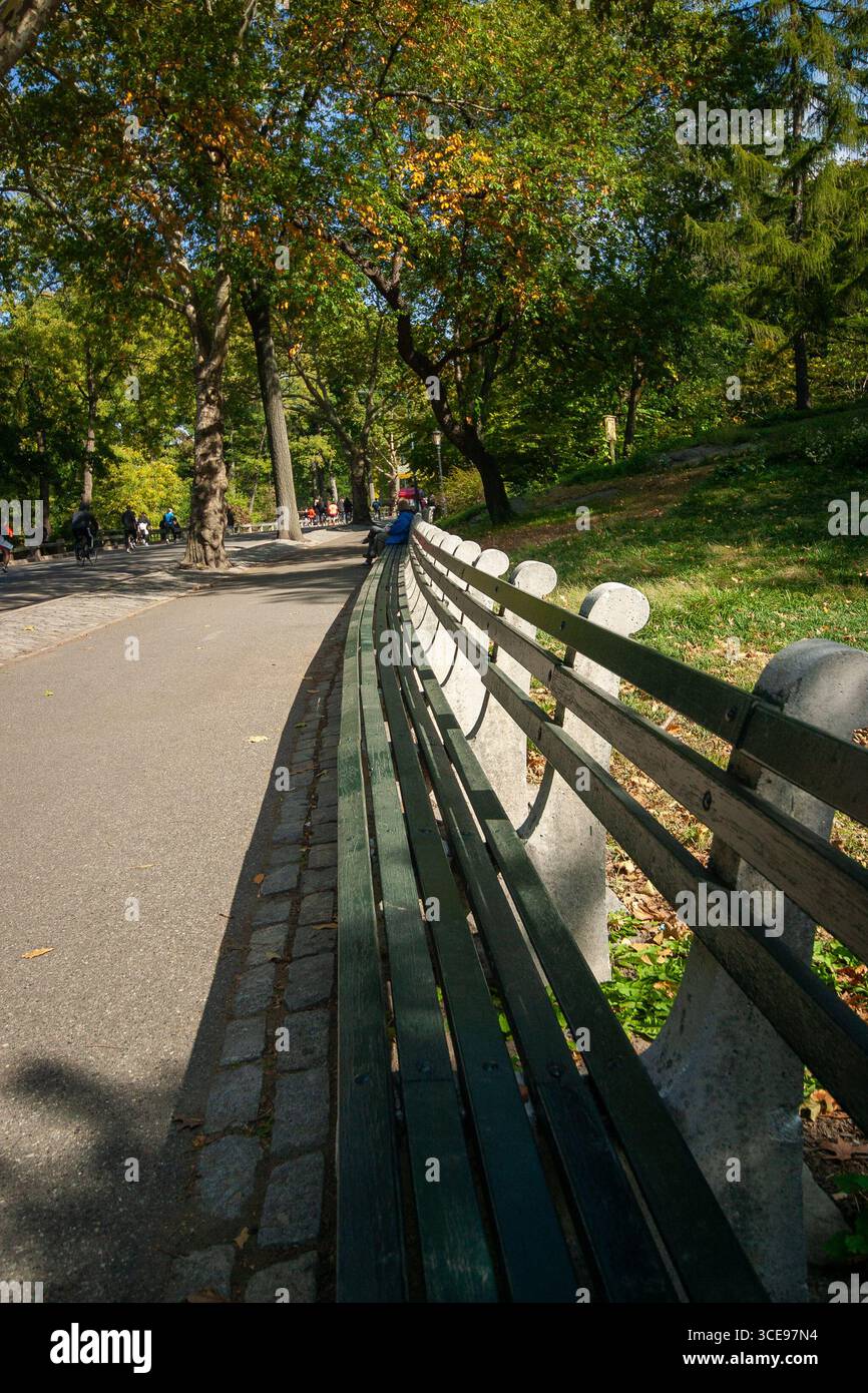 Central light spot hi-res stock photography and images - Alamy