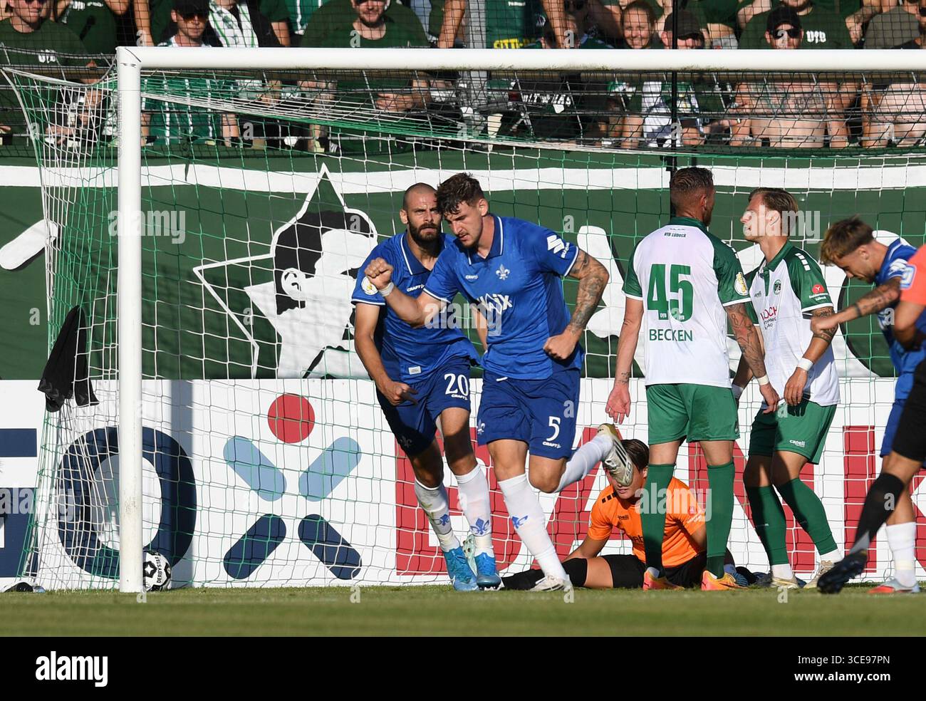 16 August 2025, Schleswig-Holstein, Lübeck: Soccer: DFB Cup, VfB Lübeck ...