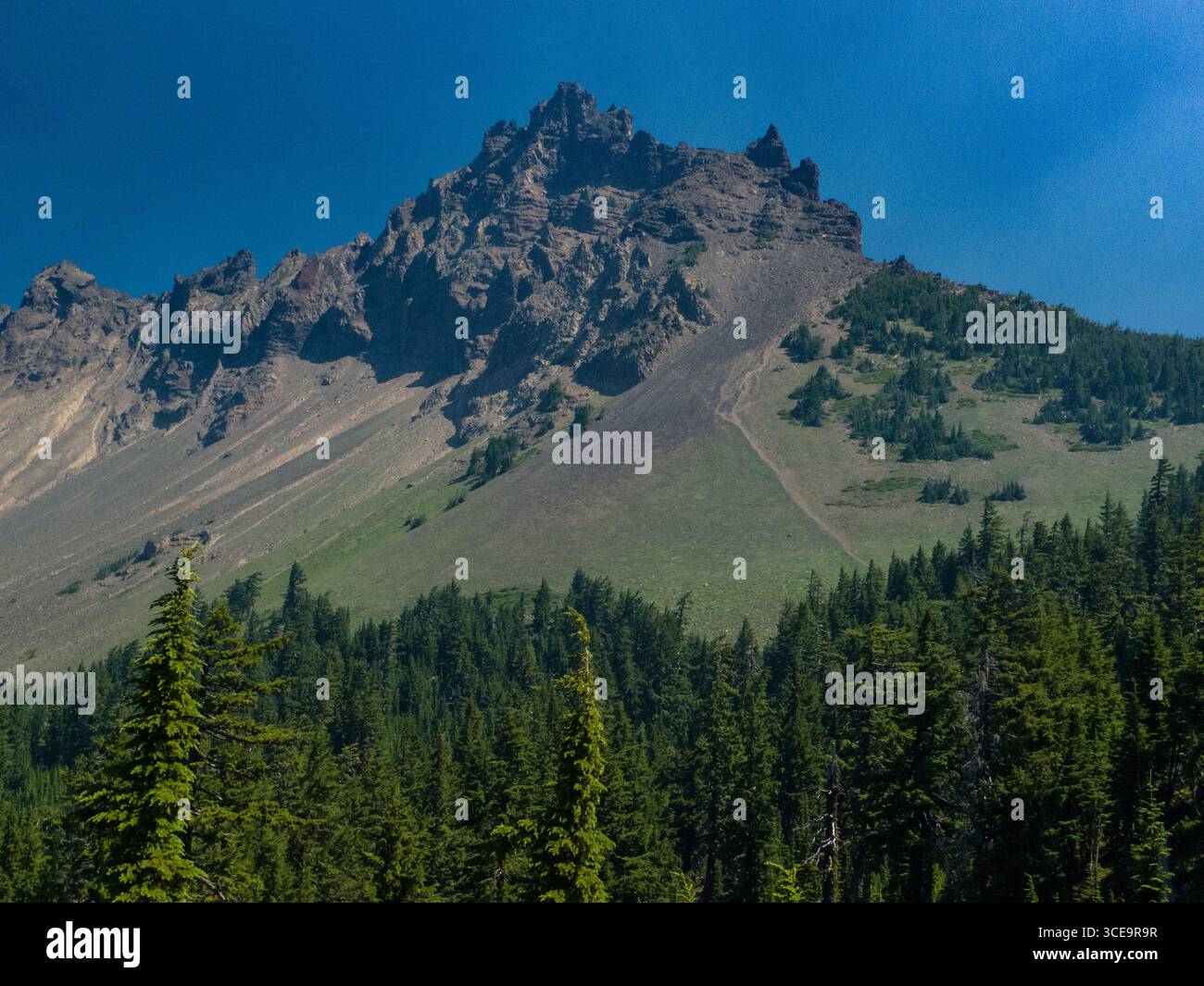 Three Finger Jack seen from the Pacific Crest Trail, Mount Jefferson ...