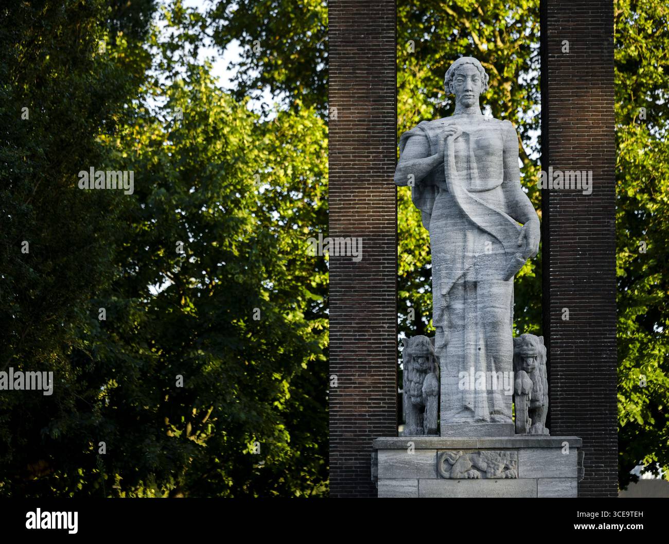Monument indie nederland decolonial hi-res stock photography and images ...