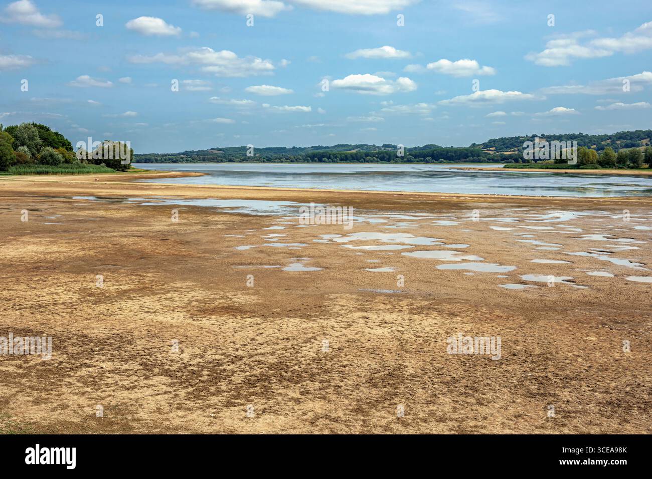 Chew Valley lake suffering from the extremely dry weather in the summer ...