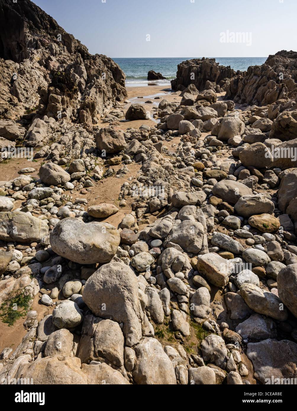 Lydstep Caverns beach, Pembrokeshire Stock Photo - Alamy