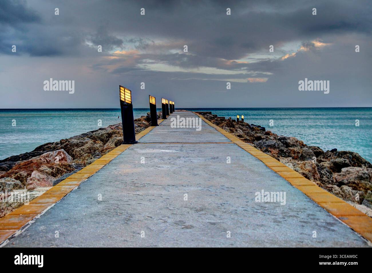 Fishing vessels moored docks hi-res stock photography and images - Alamy