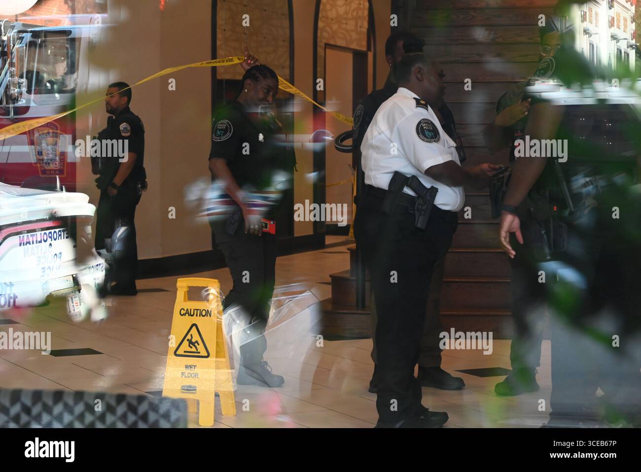 Ems police officers scene hi-res stock photography and images - Alamy