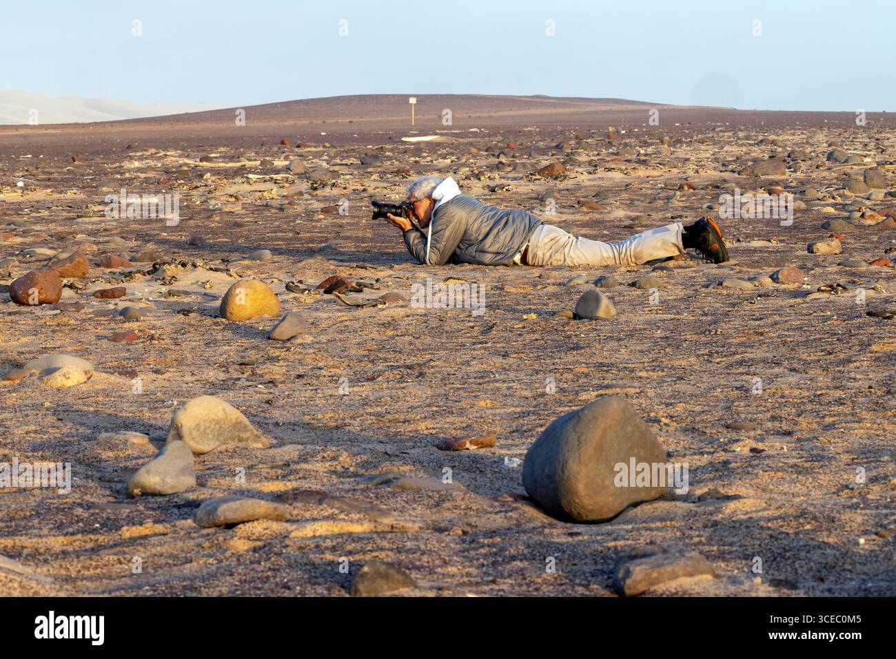 Low camera angle on sand hi-res stock photography and images - Alamy