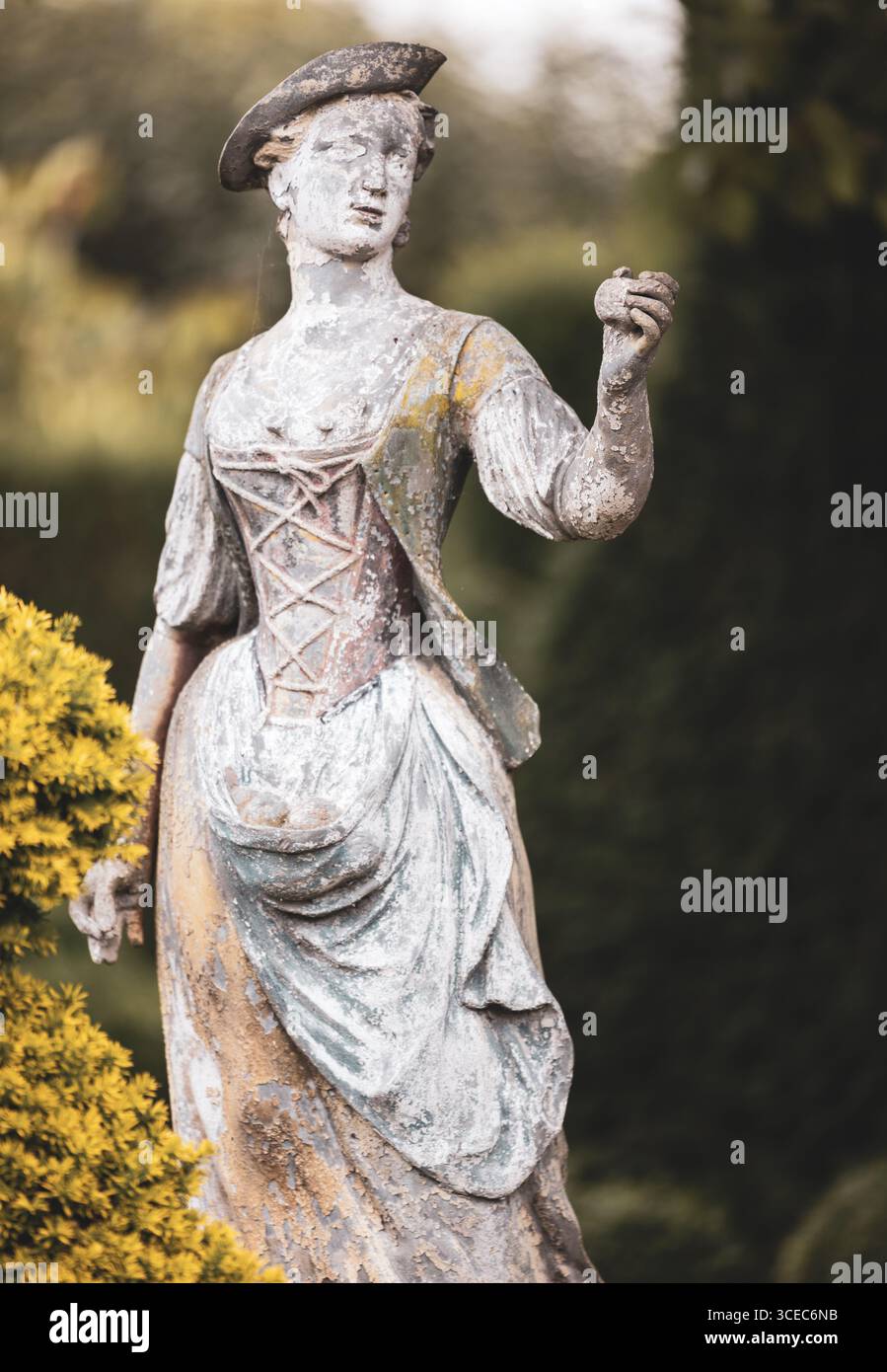 Garden statues in the grounds of Eythrope Gardens in Buckinghamshire ...