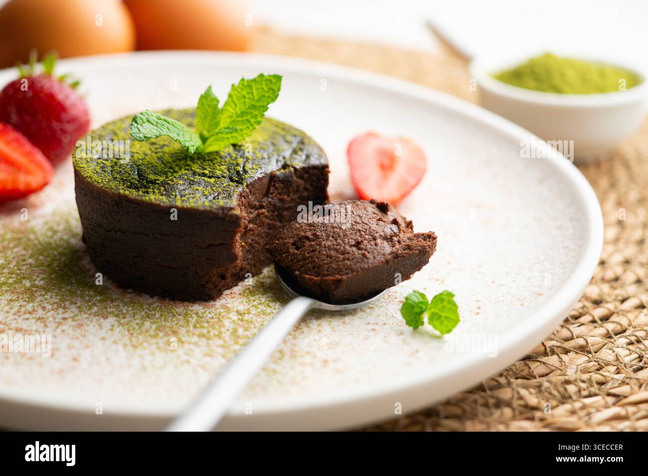 Matcha dark chocolate chocolate hi-res stock photography and images - Alamy