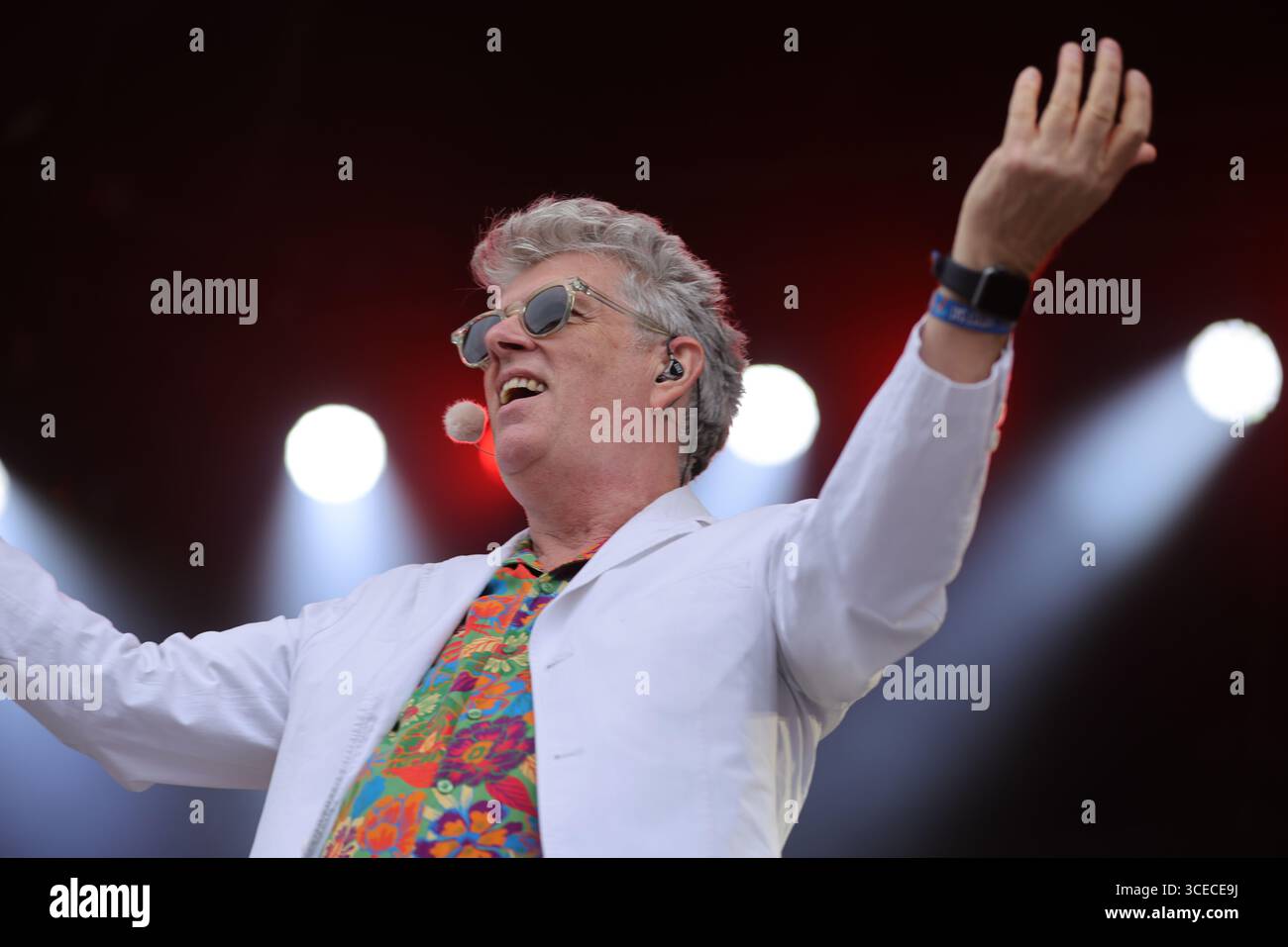 Thompson twins tom bailey hi-res stock photography and images - Alamy