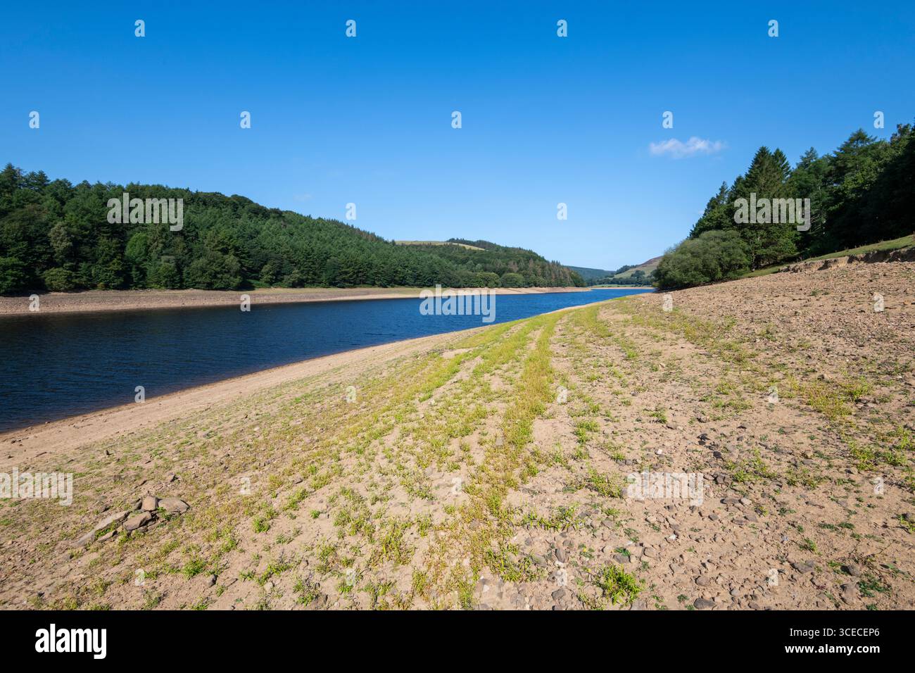 Low water levels after a period of summer drought at Ladybower ...