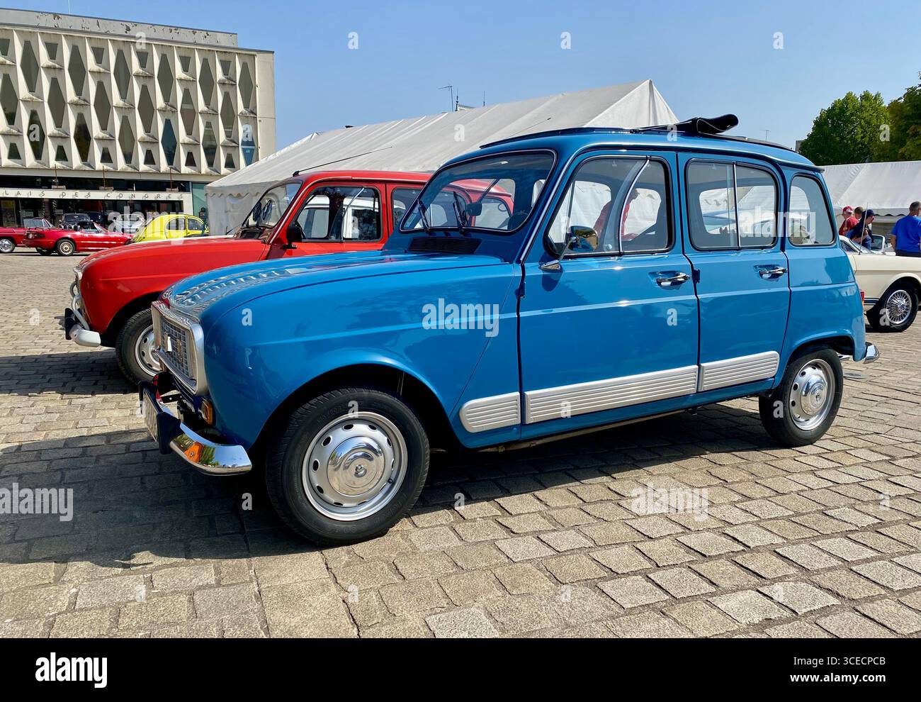 Renault 4 family car hi-res stock photography and images - Alamy