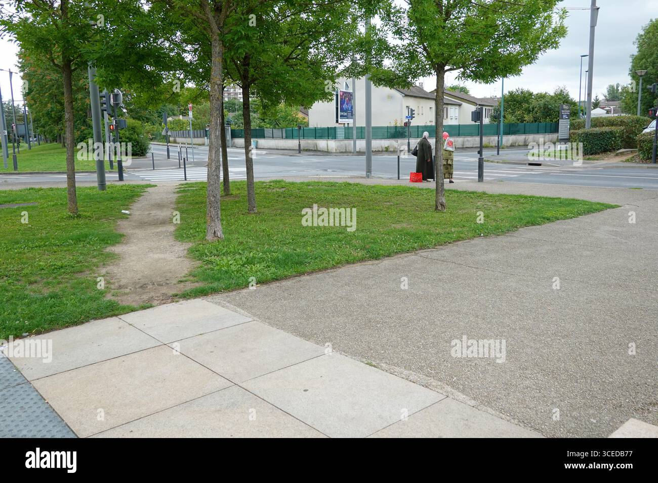 Desire line hi-res stock photography and images - Alamy