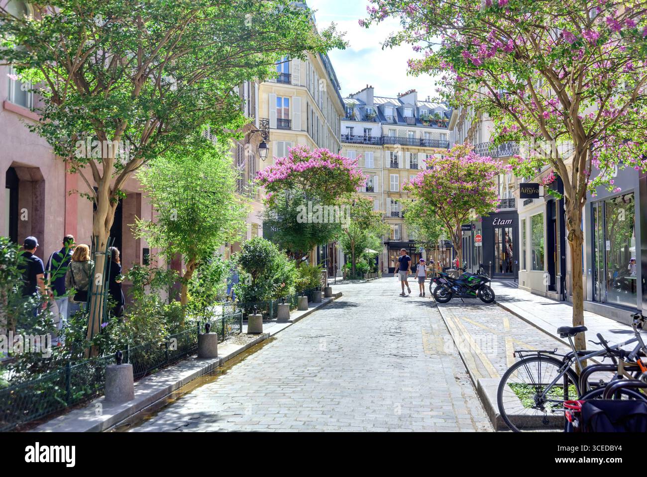Paris, Marais, Rue des Rosiers, Lagerströmien // Paris, Marais, Rue des ...