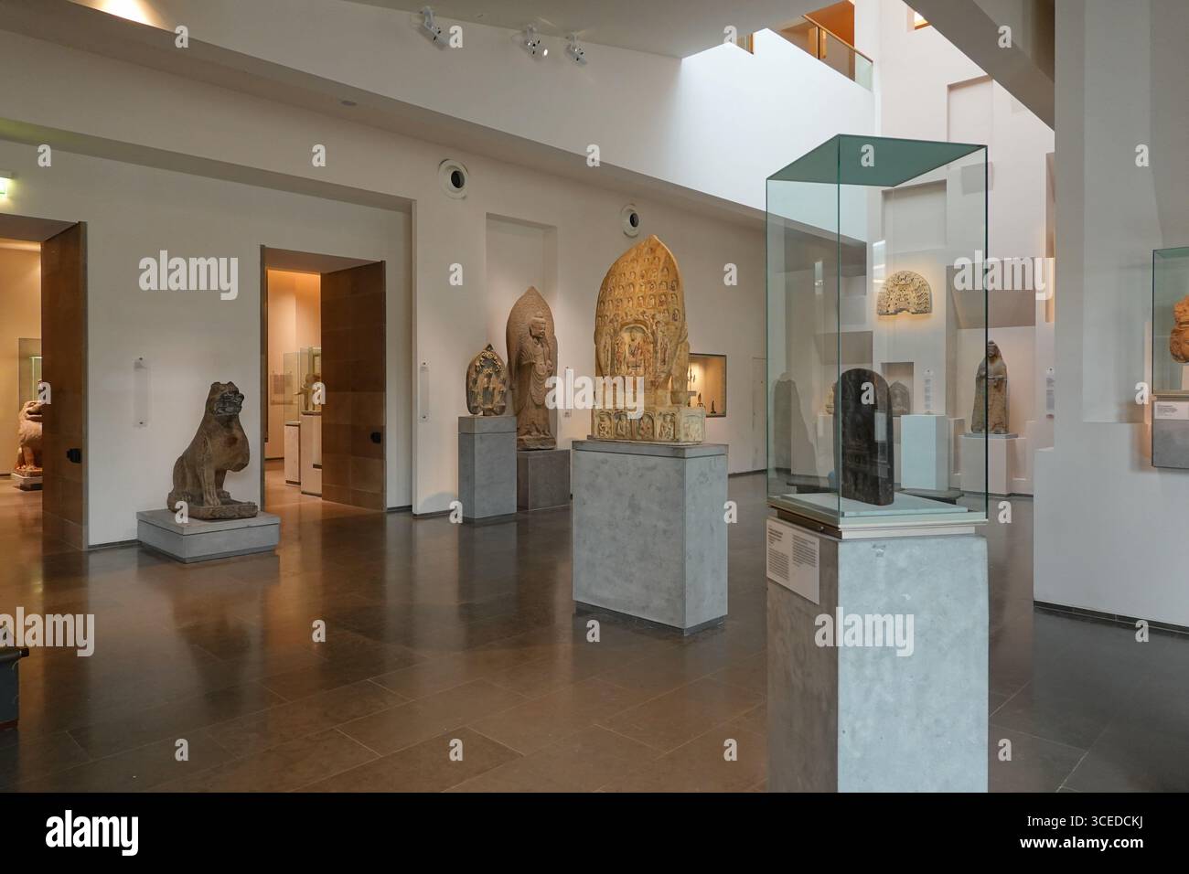 Paris, Musée national des arts asiatiques - Guimet // Paris, Musée ...