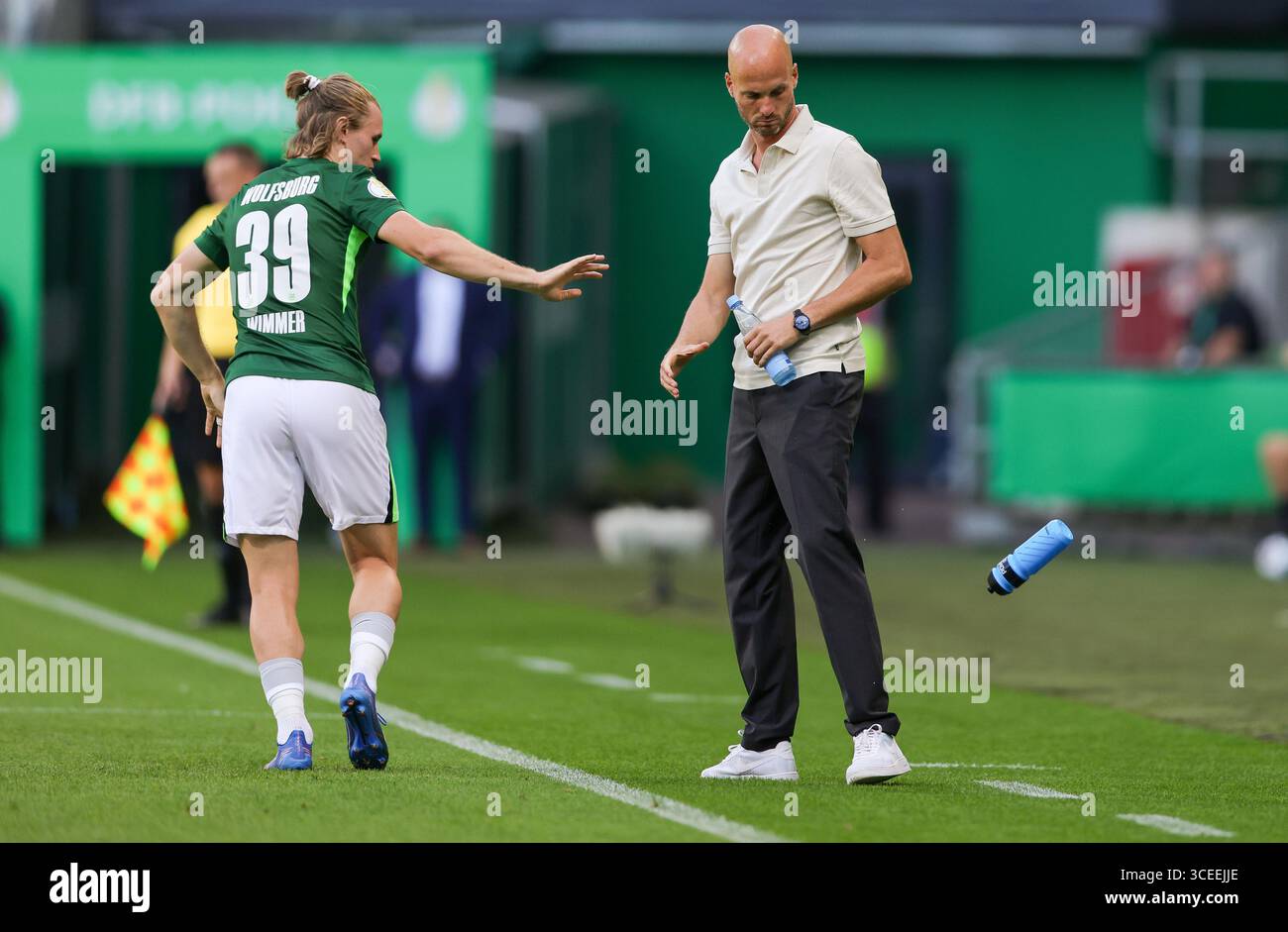 Patrick wimmer vfl wolfsburg head hi-res stock photography and images ...