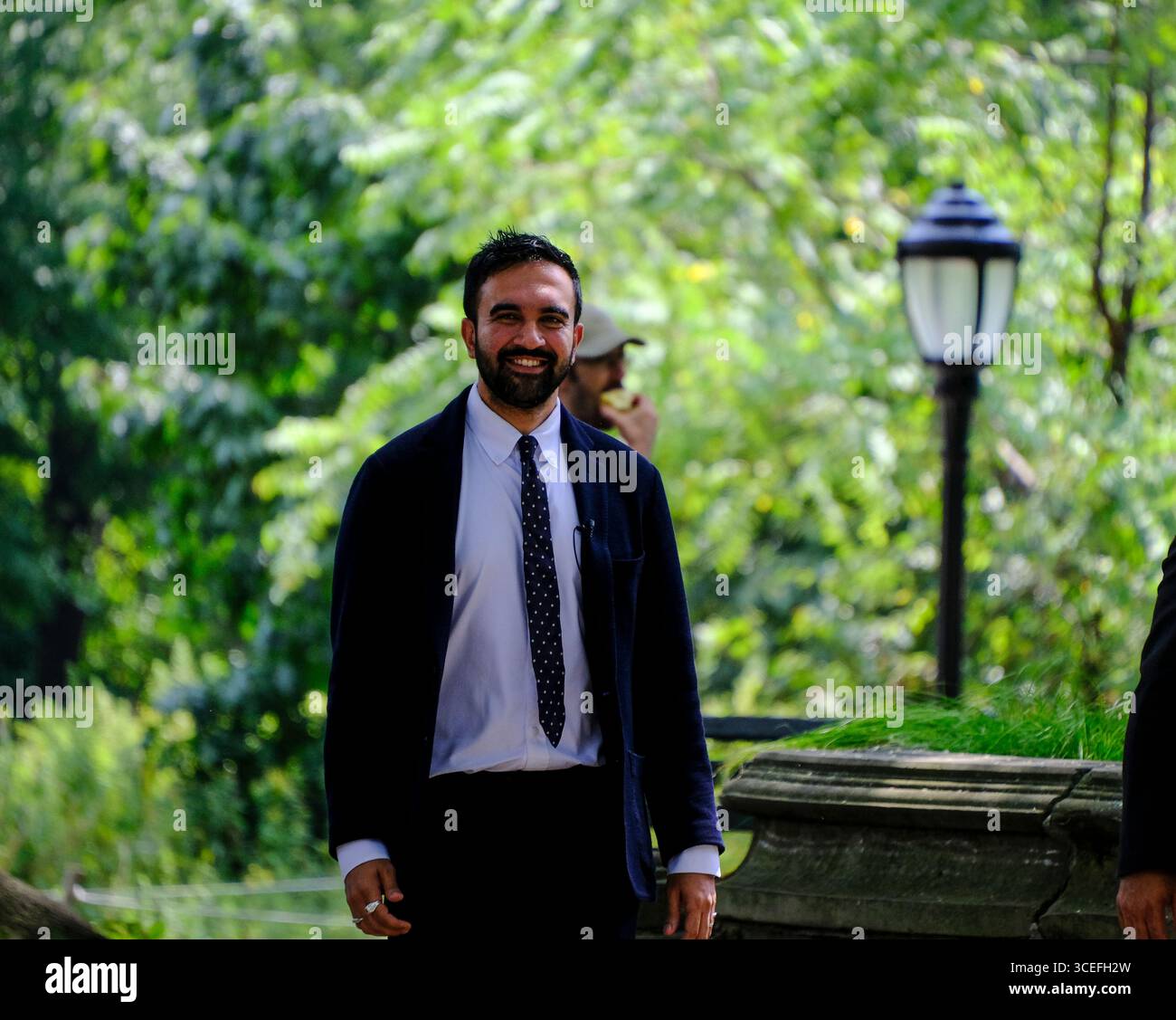 Canvass mamdani hi-res stock photography and images - Alamy